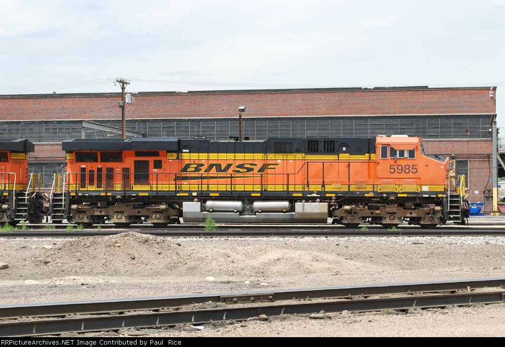 BNSF 5985